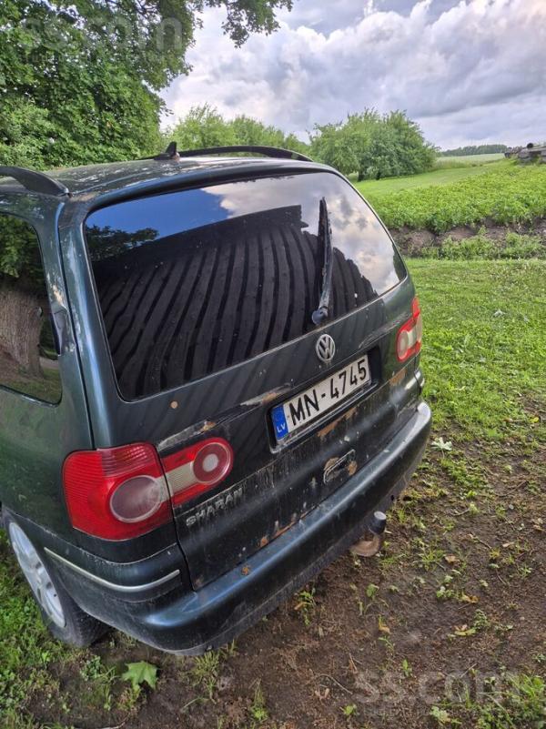 Zaļš Volkswagen Sharan 2007 Kuldīga, ar dzinēja tilpumu 2.00 L un nobraukumu 436 tūkst. km par 1000 €, foto 5 vietnē AUTOMOTO.COM.LV