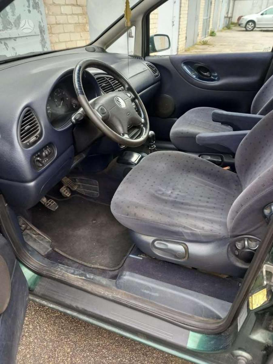 Zaļš Volkswagen Sharan 1998 Šauļi, ar dzinēja tilpumu 1.90 L un nobraukumu 400 tūkst. km par 700 €, foto 4 vietnē AUTOMOTO.COM.LV