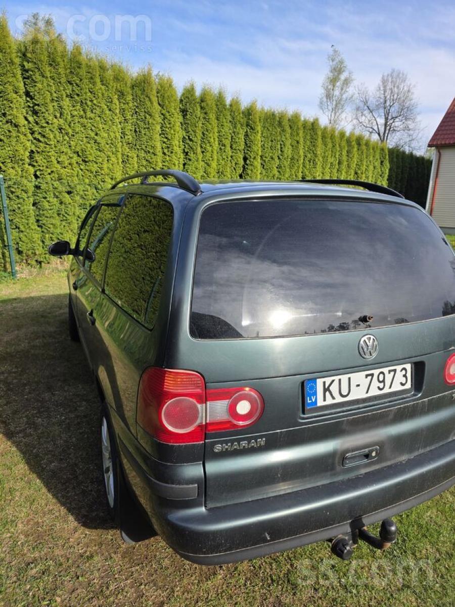 Zaļš Volkswagen Sharan 2003 Valmiera, ar dzinēja tilpumu 1.90 L un nobraukumu 442 tūkst. km par 1000 €, foto 5 vietnē AUTOMOTO.COM.LV