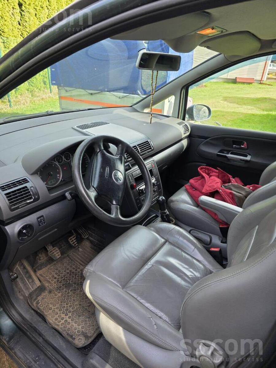 Zaļš Volkswagen Sharan 2003 Valmiera, ar dzinēja tilpumu 1.90 L un nobraukumu 442 tūkst. km par 1000 €, foto 8 vietnē AUTOMOTO.COM.LV