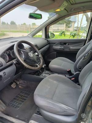Zaļš Volkswagen Sharan 2005 Širvintos, ar dzinēja tilpumu 1.90 L un nobraukumu 314 tūkst. km par 2650 €, foto 3 vietnē AUTOMOTO.COM.LV