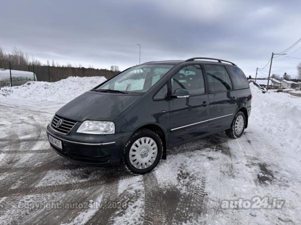 Green Volkswagen Sharan 2007 in Haapsalu, with an engine capacity of 1.90 L and mileage of 348 thousand km for 3998 €, photo 1 on AUTOMOTO.COM.LV