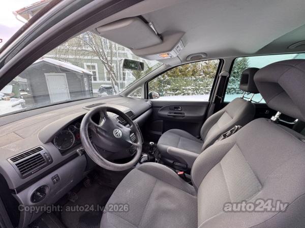 Green Volkswagen Sharan 2007 in Haapsalu, with an engine capacity of 1.90 L and mileage of 348 thousand km for 3998 €, photo 11 on AUTOMOTO.COM.LV