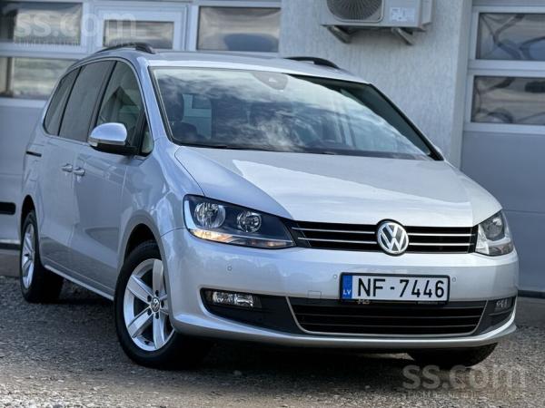 Grey Volkswagen Sharan 2018 in Tukums, with an engine capacity of 2.00 L and mileage of 268 thousand km for 9900 €, photo 1 on AUTOMOTO.COM.LV