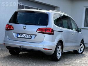 Grey Volkswagen Sharan 2018 in Tukums, with an engine capacity of 2.00 L and mileage of 268 thousand km for 9900 €, photo 5 on AUTOMOTO.COM.LV