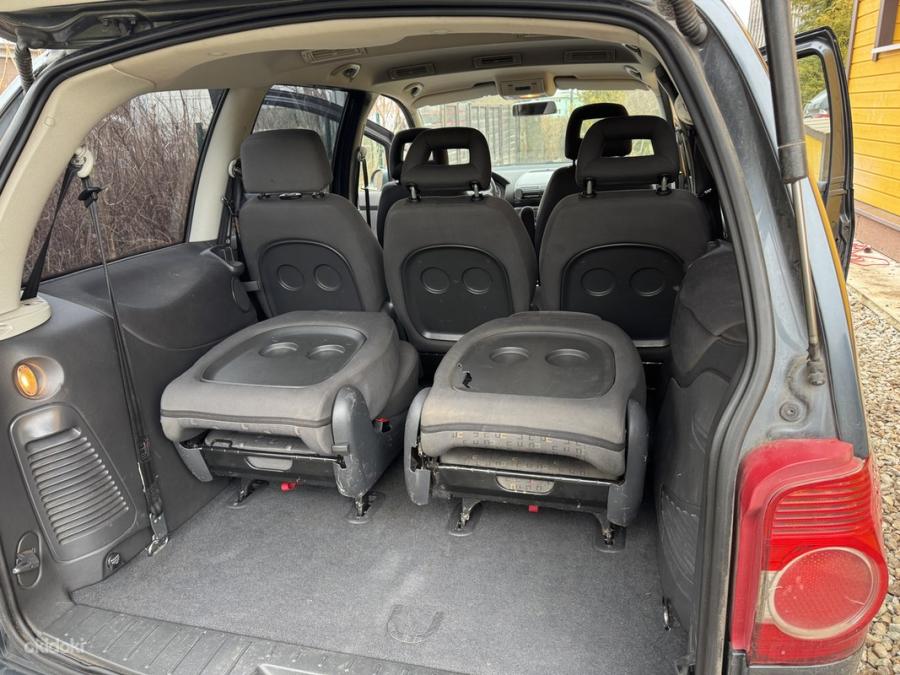 Pelēks Volkswagen Sharan 2007 Kohtla-Jerve, ar dzinēja tilpumu 1.90 L un nobraukumu 0 tūkst. km par 3000 €, foto 13 vietnē AUTOMOTO.COM.LV