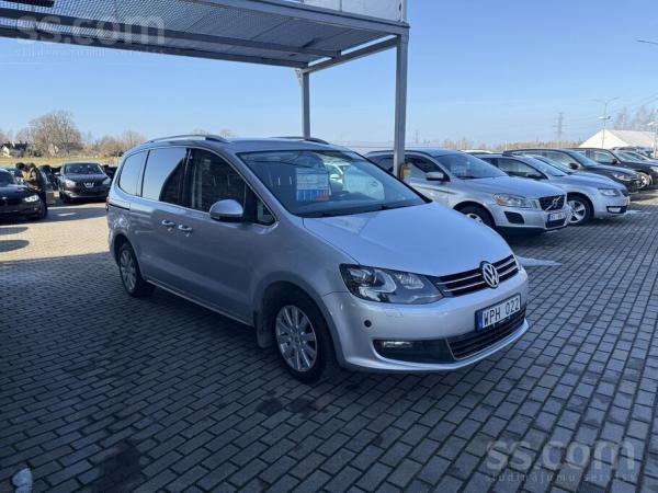 Grey Volkswagen Sharan 2012 in Talsi, with an engine capacity of 2.00 L and mileage of 260 thousand km for 8970 €, photo 4 on AUTOMOTO.COM.LV