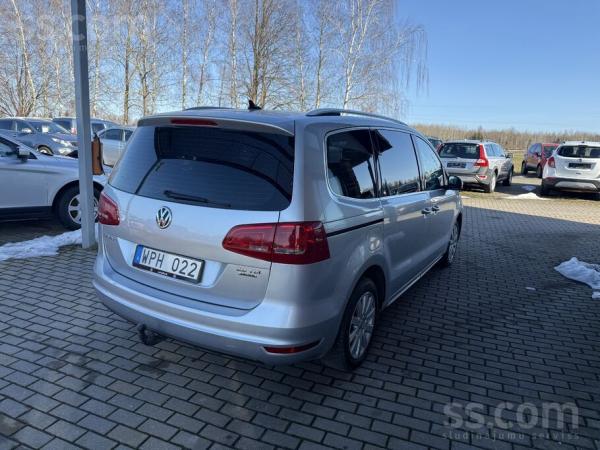 Grey Volkswagen Sharan 2012 in Talsi, with an engine capacity of 2.00 L and mileage of 260 thousand km for 8970 €, photo 5 on AUTOMOTO.COM.LV