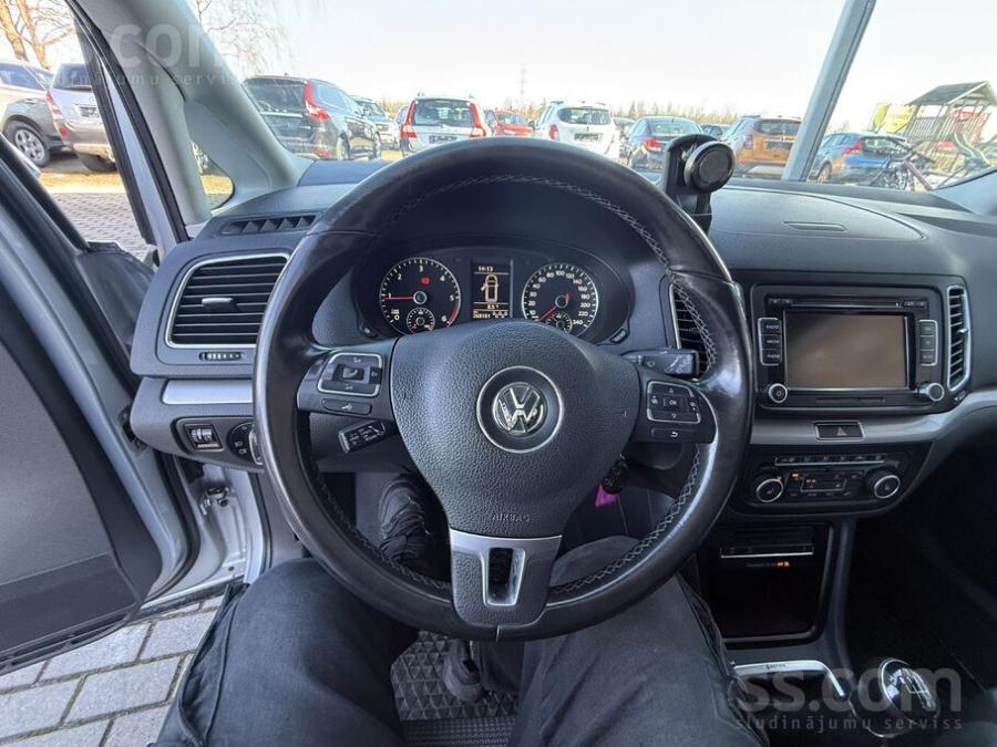 Pelēks Volkswagen Sharan 2012 Talsi, ar dzinēja tilpumu 2.00 L un nobraukumu 260 tūkst. km par 8970 €, foto 9 vietnē AUTOMOTO.COM.LV