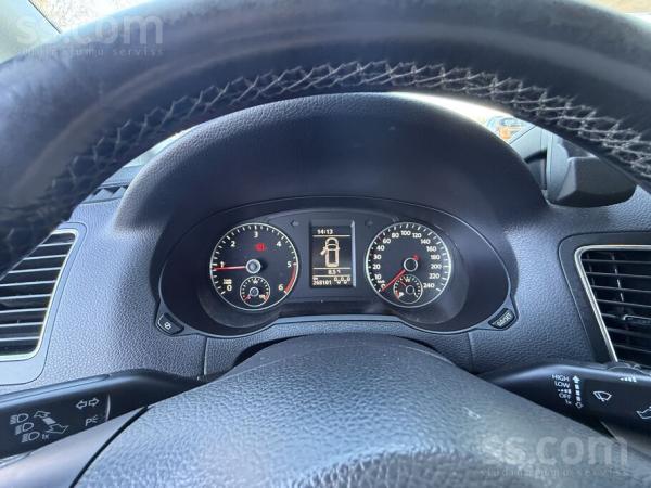 Grey Volkswagen Sharan 2012 in Talsi, with an engine capacity of 2.00 L and mileage of 260 thousand km for 8970 €, photo 9 on AUTOMOTO.COM.LV