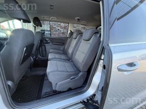 Pelēks Volkswagen Sharan 2012 Talsi, ar dzinēja tilpumu 2.00 L un nobraukumu 260 tūkst. km par 8970 €, foto 13 vietnē AUTOMOTO.COM.LV