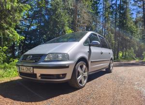 Grey Volkswagen Sharan 2005 in Tallinn, with an engine capacity of 1.90 L and mileage of 265 thousand km for 5200 €, photo 5 on AUTOMOTO.COM.LV