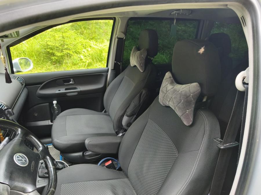 Grey Volkswagen Sharan 2005 in Tallinn, with an engine capacity of 1.90 L and mileage of 265 thousand km for 5200 €, photo 28 on AUTOMOTO.COM.LV