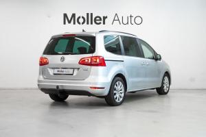 Grey Volkswagen Sharan 2010 in Vilnius, with an engine capacity of 2.00 L and mileage of 363 thousand km for 6500 €, photo 4 on AUTOMOTO.COM.LV