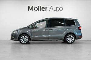 Grey Volkswagen Sharan 2017 in Vilnius, with an engine capacity of 2.00 L and mileage of 260 thousand km for 13900 €, photo 3 on AUTOMOTO.COM.LV