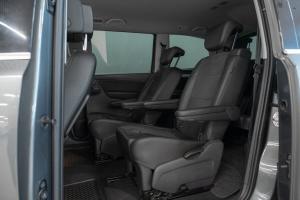 Grey Volkswagen Sharan 2017 in Vilnius, with an engine capacity of 2.00 L and mileage of 260 thousand km for 13900 €, photo 17 on AUTOMOTO.COM.LV