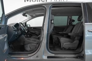 Grey Volkswagen Sharan 2017 in Vilnius, with an engine capacity of 2.00 L and mileage of 260 thousand km for 13900 €, photo 19 on AUTOMOTO.COM.LV