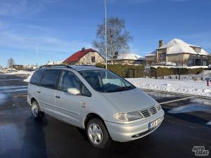 Pelēks Volkswagen Sharan 1996 Šauļi, ar dzinēja tilpumu 1.90 L un nobraukumu 443 tūkst. km par 520 €, foto 3 vietnē AUTOMOTO.COM.LV