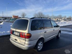 Pelēks Volkswagen Sharan 1996 Šauļi, ar dzinēja tilpumu 1.90 L un nobraukumu 445 tūkst. km par 450 €, foto 4 vietnē AUTOMOTO.COM.LV