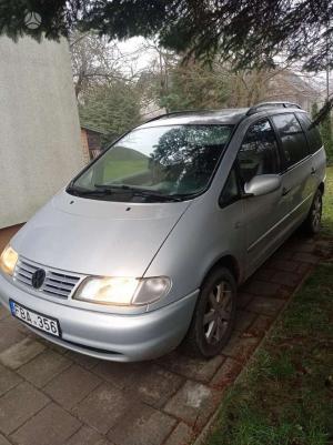 Pelēks Volkswagen Sharan 1998 Viļņa, ar dzinēja tilpumu 1.90 L un nobraukumu 295 tūkst. km par 1100 €, foto 2 vietnē AUTOMOTO.COM.LV