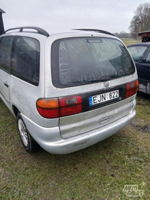 Grey Volkswagen Sharan 1998 in Jurbarkas, with an engine capacity of 1.90 L and mileage of 300 thousand km for 1100 €, photo 2 on AUTOMOTO.COM.LV