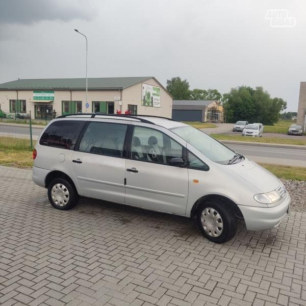 Grey Volkswagen Sharan 1999 in Silute, with an engine capacity of 1.90 L and mileage of 370 thousand km for 1150 €, photo 5 on AUTOMOTO.COM.LV