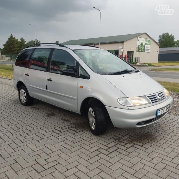 Grey Volkswagen Sharan 1999 in Silute, with an engine capacity of 1.90 L and mileage of 370 thousand km for 1150 €, photo 10 on AUTOMOTO.COM.LV