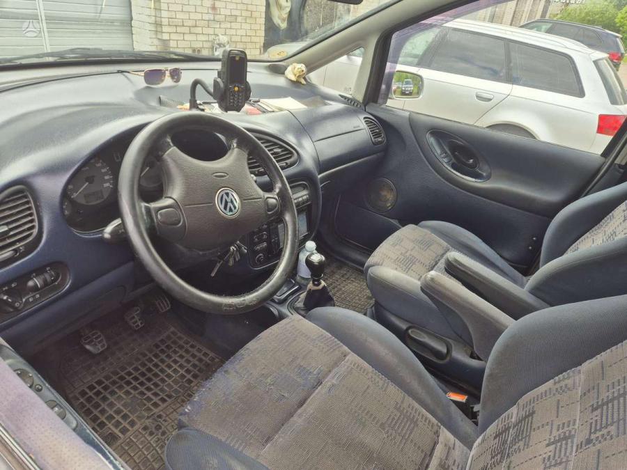 Pelēks Volkswagen Sharan 1999 Rokiškis, ar dzinēja tilpumu 0.00 L un nobraukumu 424 tūkst. km par 850 €, foto 9 vietnē AUTOMOTO.COM.LV