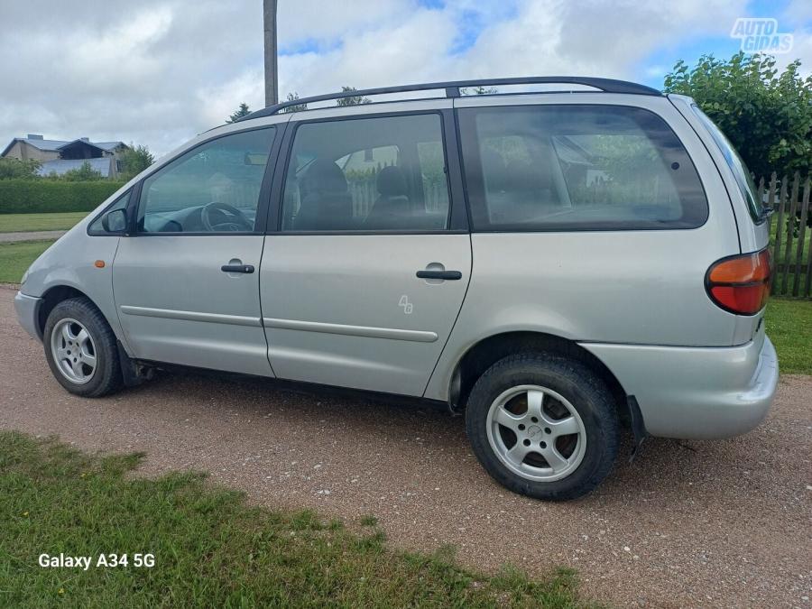 Grey Volkswagen Sharan 1999 in Jurbarkas, with an engine capacity of 1.90 L and mileage of 3 thousand km for 1400 €, photo 5 on AUTOMOTO.COM.LV