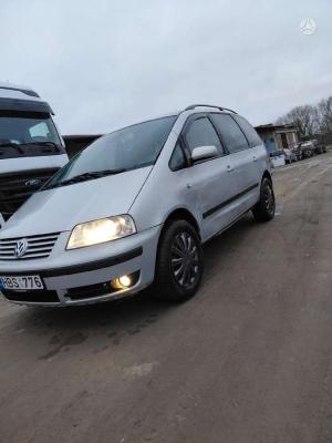 Pelēks Volkswagen Sharan 2000 Kaišiadorys, ar dzinēja tilpumu 1.90 L un nobraukumu 434 tūkst. km par 1200 €, foto  vietnē AUTOMOTO.COM.LV