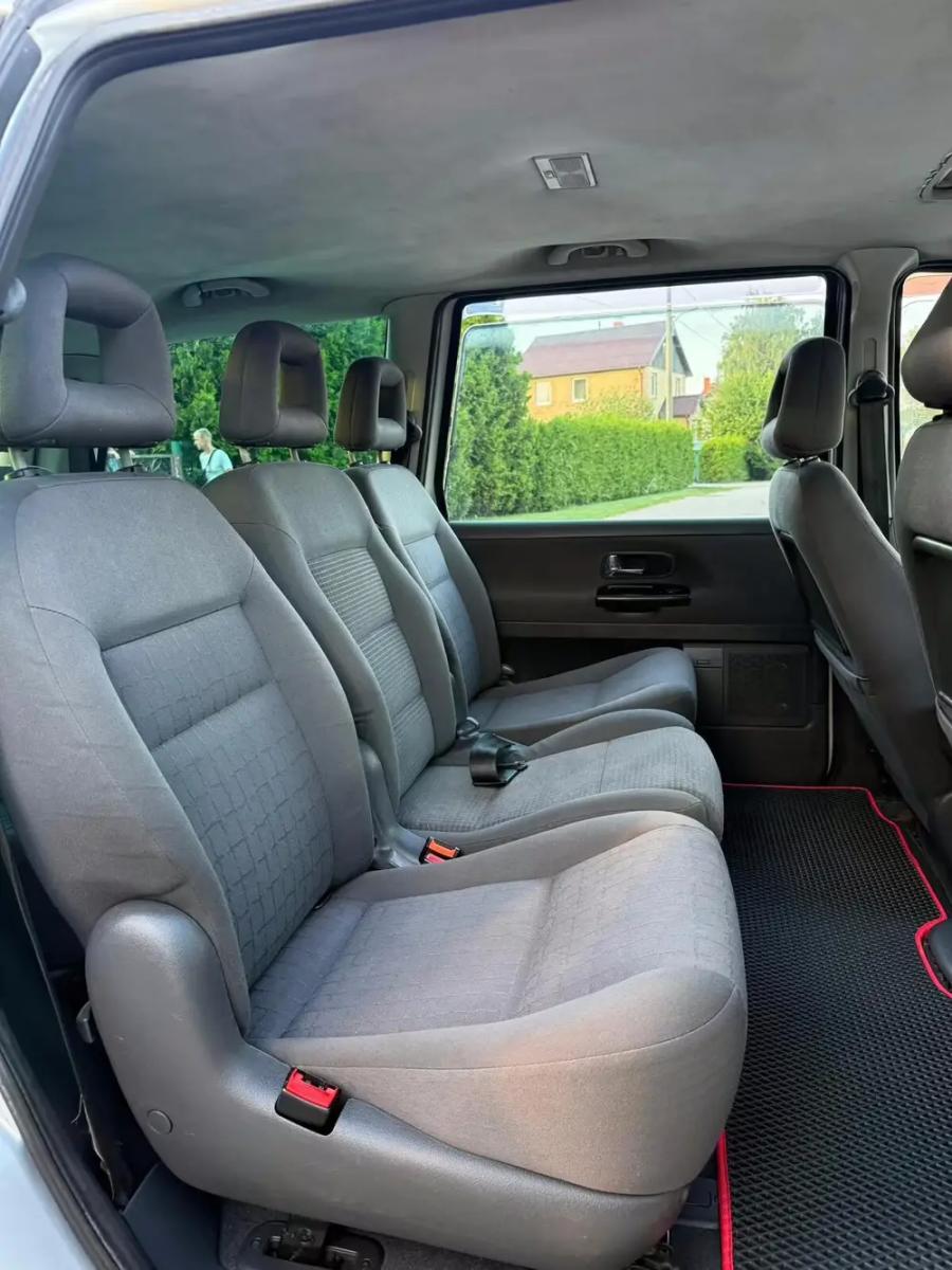 Grey Volkswagen Sharan 2000 in Riga, with an engine capacity of 1.90 L and mileage of 415 thousand km for 1500 €, photo 10 on AUTOMOTO.COM.LV
