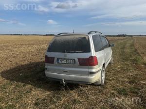 Grey Volkswagen Sharan 2000 in Dobele, with an engine capacity of 1.90 L and mileage of 443 thousand km for 800 €, photo 8 on AUTOMOTO.COM.LV