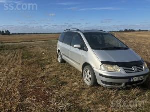 Grey Volkswagen Sharan 2000 in Dobele, with an engine capacity of 1.90 L and mileage of 443 thousand km for 800 €, photo 9 on AUTOMOTO.COM.LV