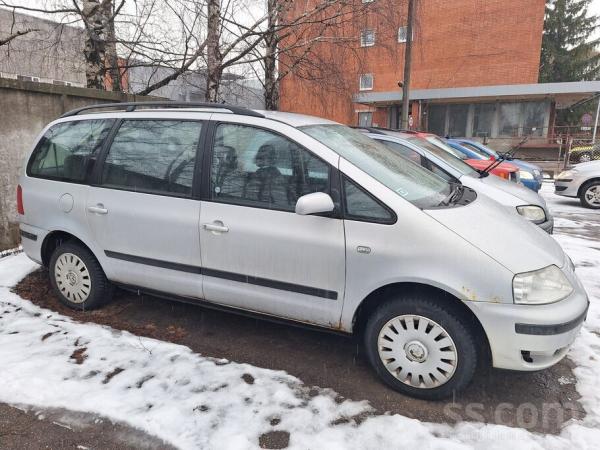 Grey Volkswagen Sharan 2001 in Riga, with an engine capacity of 2.00 L and mileage of 314 thousand km for 1500 €, photo 2 on AUTOMOTO.COM.LV