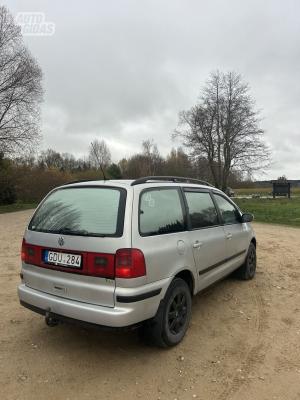 Grey Volkswagen Sharan 2001 in Lazdijai, with an engine capacity of 1.90 L and mileage of 405 thousand km for 1600 €, photo 4 on AUTOMOTO.COM.LV