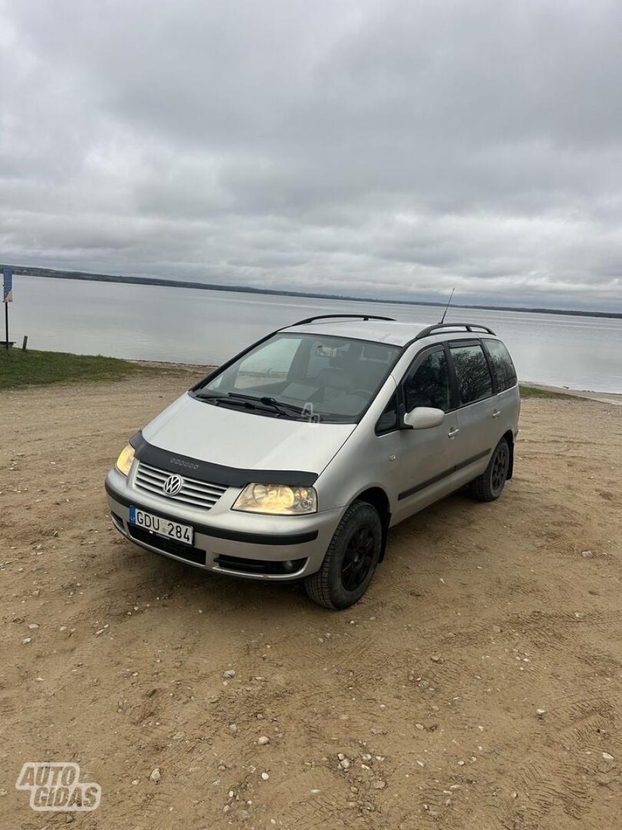 Grey Volkswagen Sharan 2001 in Lazdijai, with an engine capacity of 1.90 L and mileage of 405 thousand km for 1600 €, photo 7 on AUTOMOTO.COM.LV