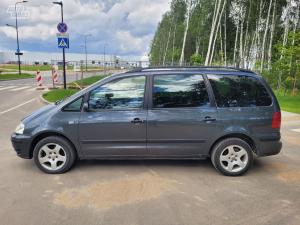 Pelēks Volkswagen Sharan 2001 Viļņa, ar dzinēja tilpumu 1.90 L un nobraukumu 303 tūkst. km par 2250 €, foto 12 vietnē AUTOMOTO.COM.LV