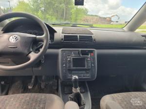 Grey Volkswagen Sharan 2001 in Vilnius, with an engine capacity of 1.90 L and mileage of 303 thousand km for 2250 €, photo 15 on AUTOMOTO.COM.LV