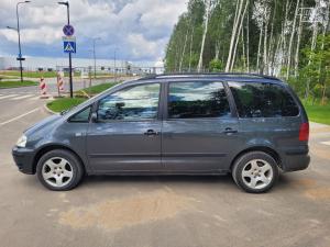 Grey Volkswagen Sharan 2001 in Vilnius, with an engine capacity of 1.90 L and mileage of 303 thousand km for 1850 €, photo 12 on AUTOMOTO.COM.LV