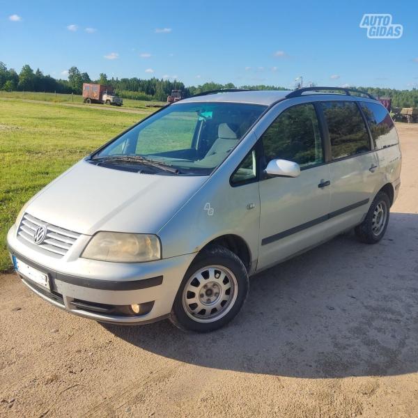 Grey Volkswagen Sharan 2001 in Silute, with an engine capacity of 1.90 L and mileage of 370 thousand km for 850 €, photo 1 on AUTOMOTO.COM.LV