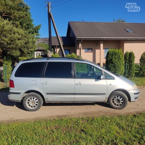 Grey Volkswagen Sharan 2001 in Silute, with an engine capacity of 1.90 L and mileage of 370 thousand km for 850 €, photo 3 on AUTOMOTO.COM.LV