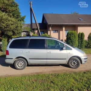 Grey Volkswagen Sharan 2001 in Silute, with an engine capacity of 1.90 L and mileage of 370 thousand km for 850 €, photo 4 on AUTOMOTO.COM.LV
