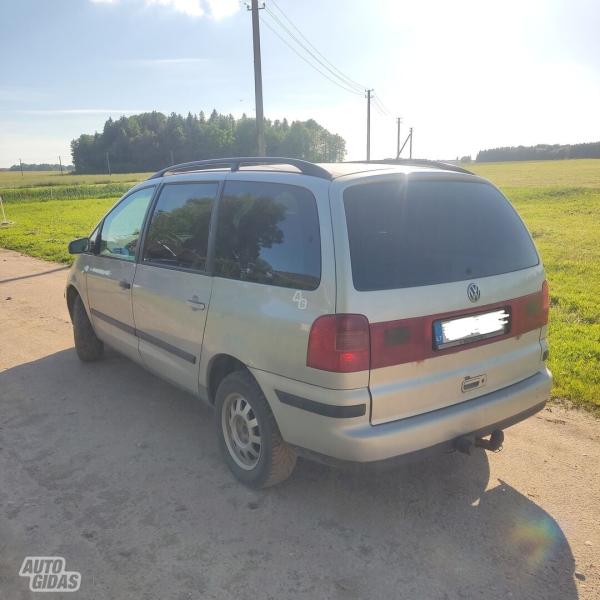 Grey Volkswagen Sharan 2001 in Silute, with an engine capacity of 1.90 L and mileage of 370 thousand km for 850 €, photo 5 on AUTOMOTO.COM.LV