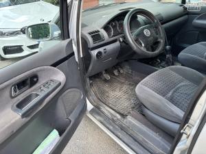 Grey Volkswagen Sharan 2001 in Vilnius, with an engine capacity of 1.90 L and mileage of 300 thousand km for 1000 €, photo 9 on AUTOMOTO.COM.LV