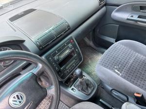 Grey Volkswagen Sharan 2001 in Vilnius, with an engine capacity of 1.90 L and mileage of 300 thousand km for 1000 €, photo 10 on AUTOMOTO.COM.LV
