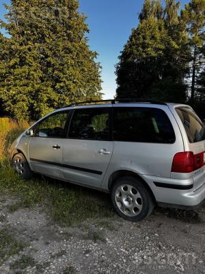 Grey Volkswagen Sharan 2001 in Valmiera, with an engine capacity of 1.90 L and mileage of 326 thousand km for 1300 €, photo  on AUTOMOTO.COM.LV