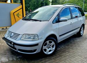 Grey Volkswagen Sharan 2002 in Radviliskis, with an engine capacity of 1.90 L and mileage of 251 thousand km for 3750 €, photo 3 on AUTOMOTO.COM.LV
