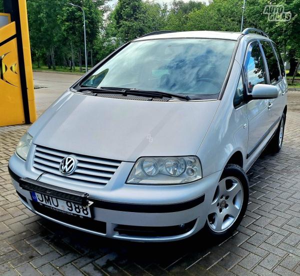 Grey Volkswagen Sharan 2002 in Radviliskis, with an engine capacity of 1.90 L and mileage of 251 thousand km for 3750 €, photo 4 on AUTOMOTO.COM.LV