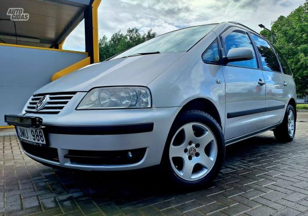 Grey Volkswagen Sharan 2002 in Radviliskis, with an engine capacity of 1.90 L and mileage of 251 thousand km for 3750 €, photo 6 on AUTOMOTO.COM.LV