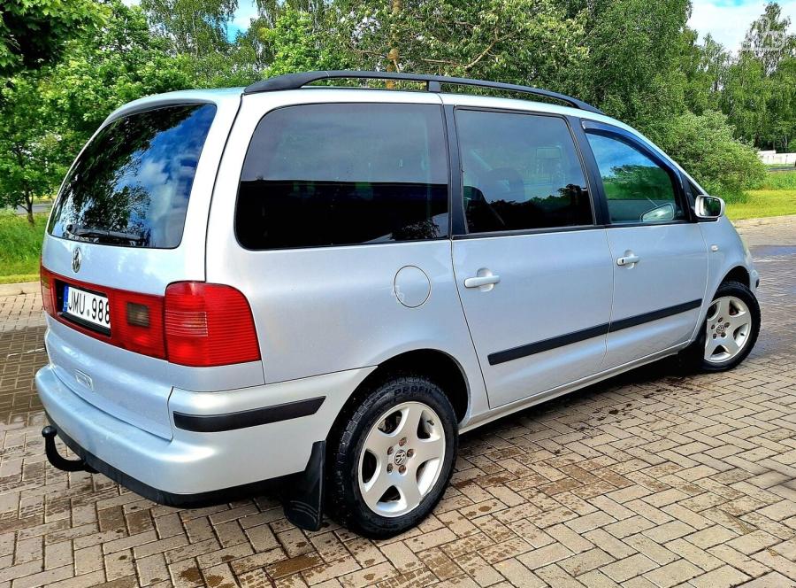 Grey Volkswagen Sharan 2002 in Radviliskis, with an engine capacity of 1.90 L and mileage of 251 thousand km for 3750 €, photo 9 on AUTOMOTO.COM.LV